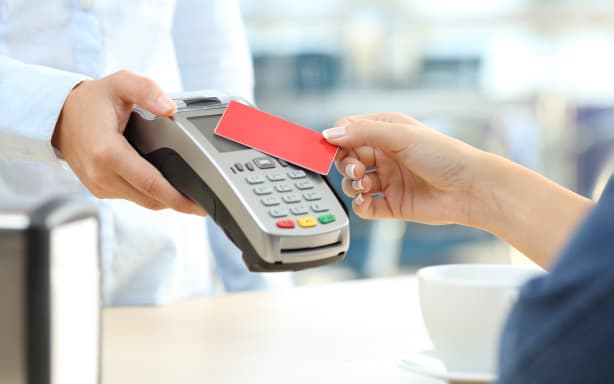 PayWaving goodbye to cash? Not so fast, expert says | RNZ