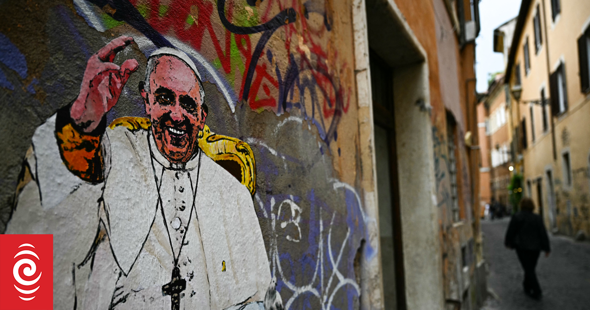 Why do popes choose different names? What could the name of the new ...