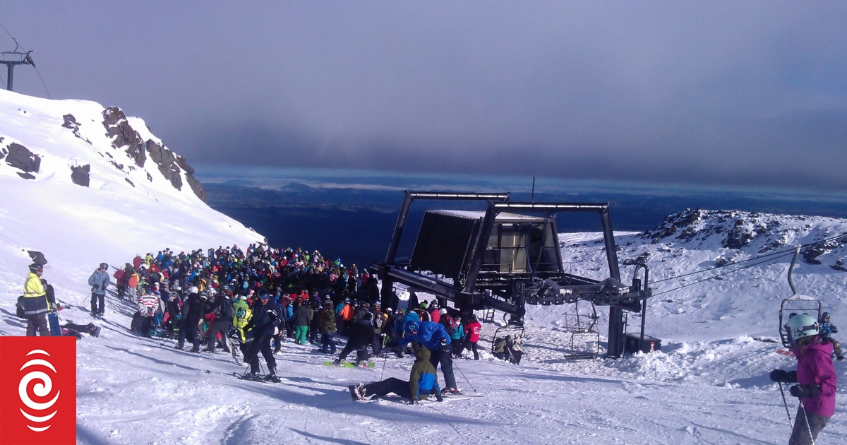 First bid on the table for part of Ruapehu Alpine Lifts | RNZ News