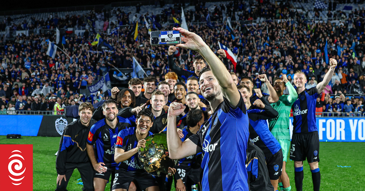 Auckland FC wins A-League Premier's Plate; fans savour first season ...