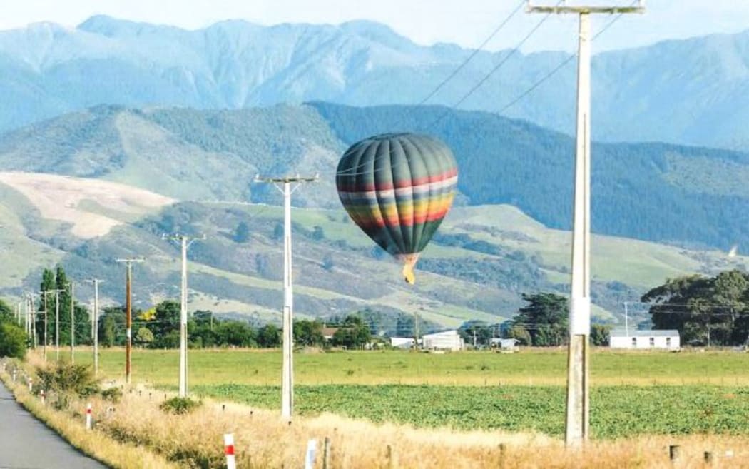 Photos of balloon crash released | RNZ News