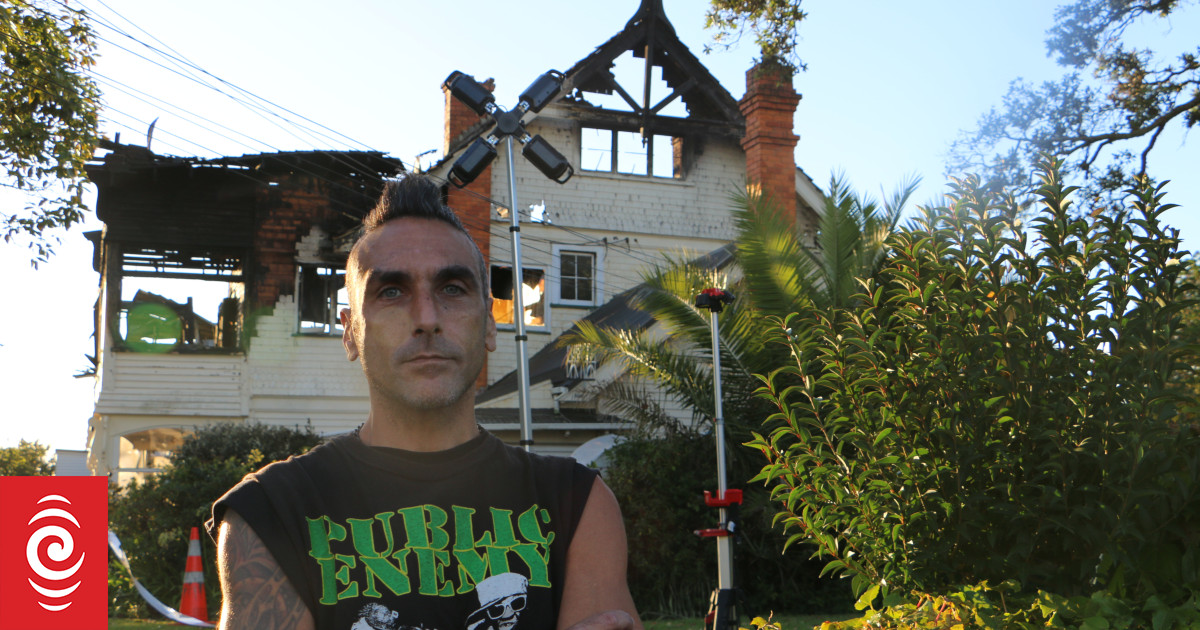 Resident who escaped backpackers blaze says the accommodation was his ...