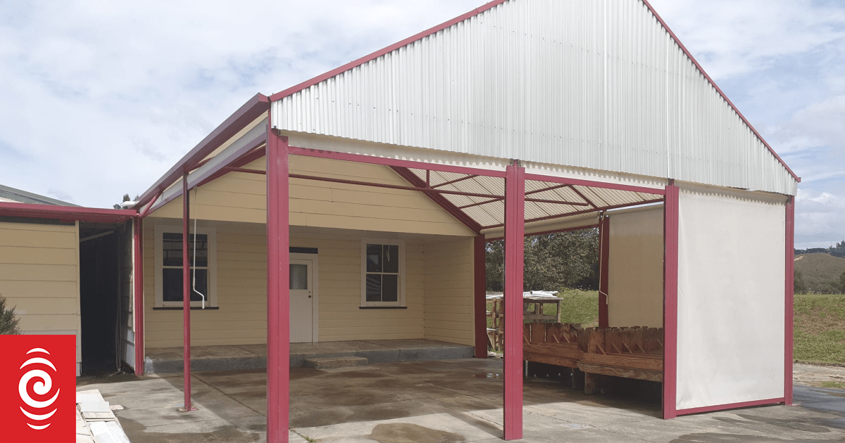 Tolaga Bay marae 'preparing people's minds' for moving their wharenui ...