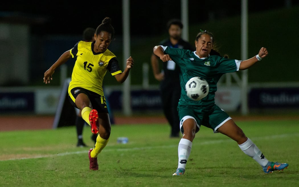 Cook Islands' women footballers looking for final hurrah | RNZ News