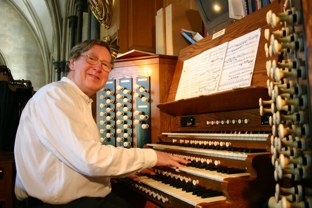 Martin Setchell brings the magnificent Christchurch Town Hall organ ...
