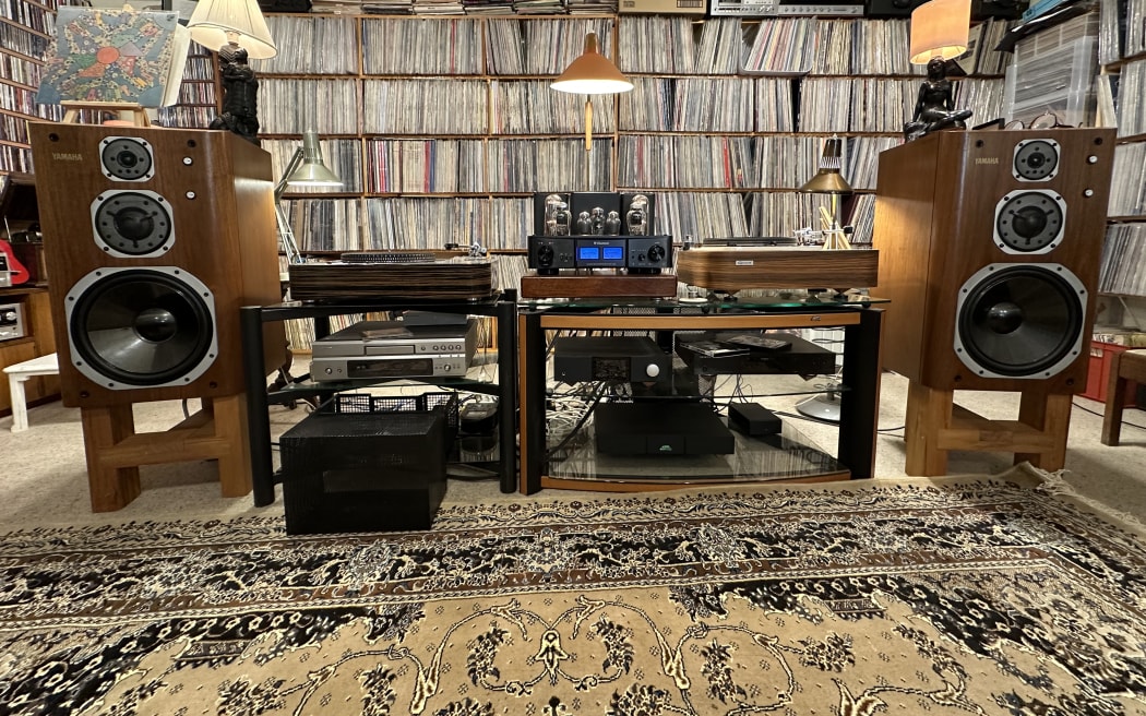 At 50,000 and counting, is this NZ's biggest record collection? | RNZ News