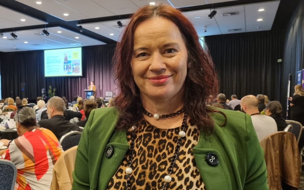 Heating NZ's homes: 'We're really still lagging way, way behind' | RNZ News