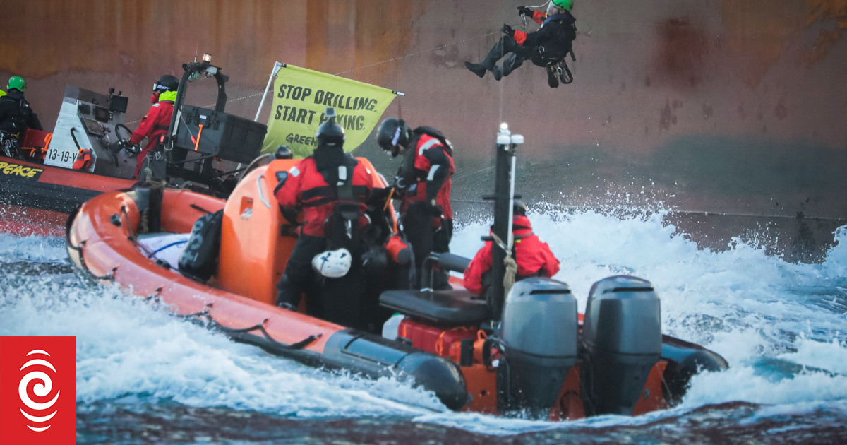 Shell sues Greenpeace for $2.1m after activists board oil vessel | RNZ News