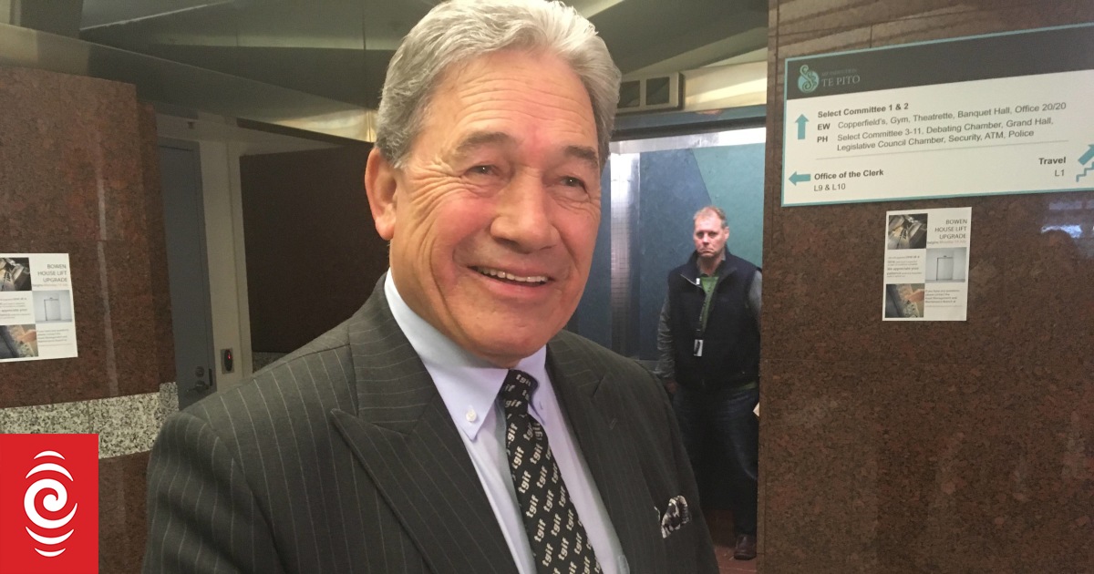 Labour offers renewal, but National makes sense - Paul East | RNZ