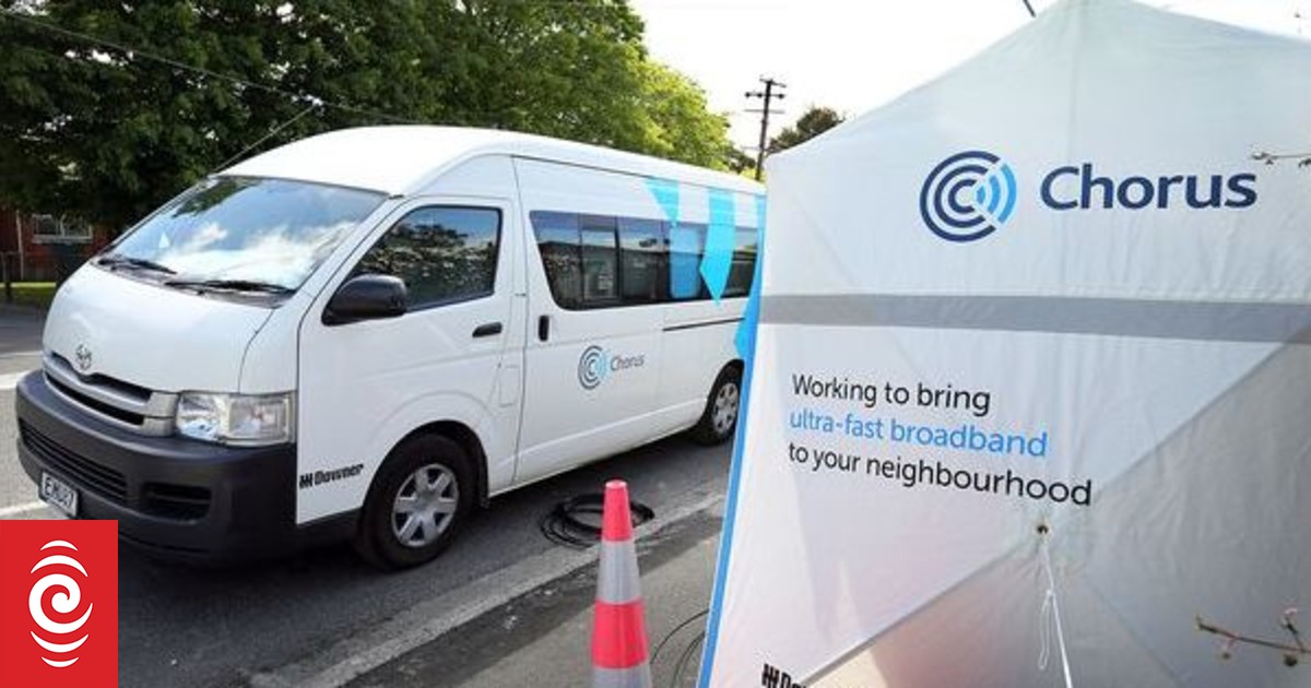Chorus sees sharp drop in profit, faces workface challenges | RNZ News