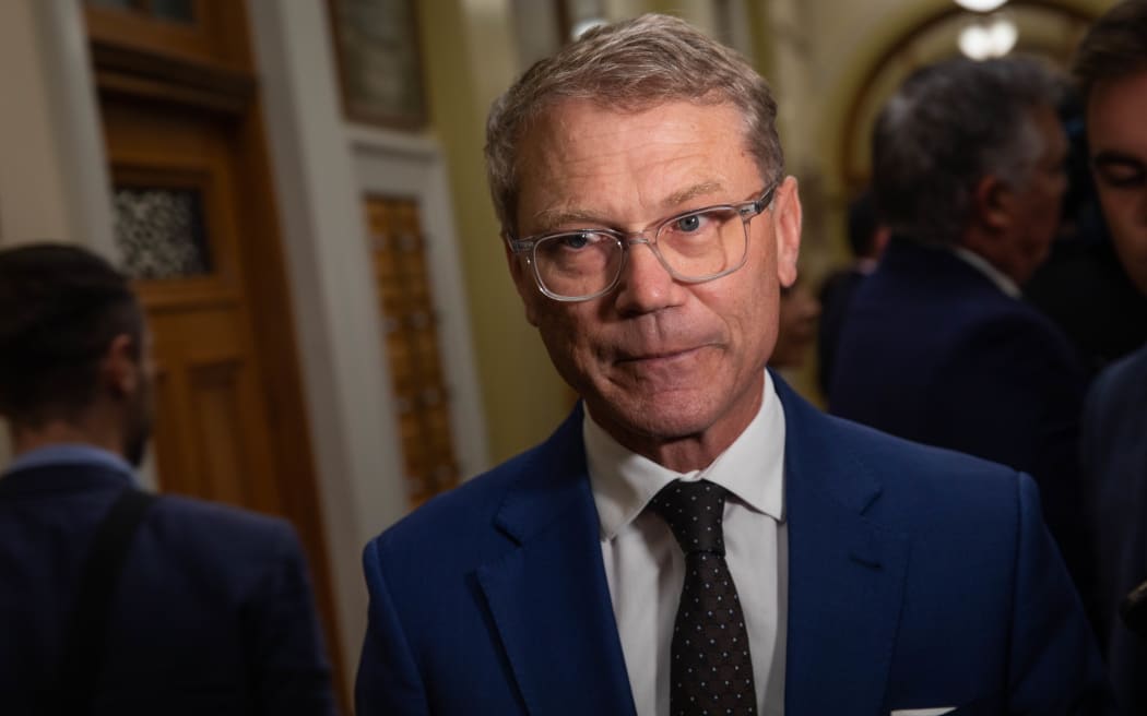 Thousands sign petition to make stalking illegal | RNZ News