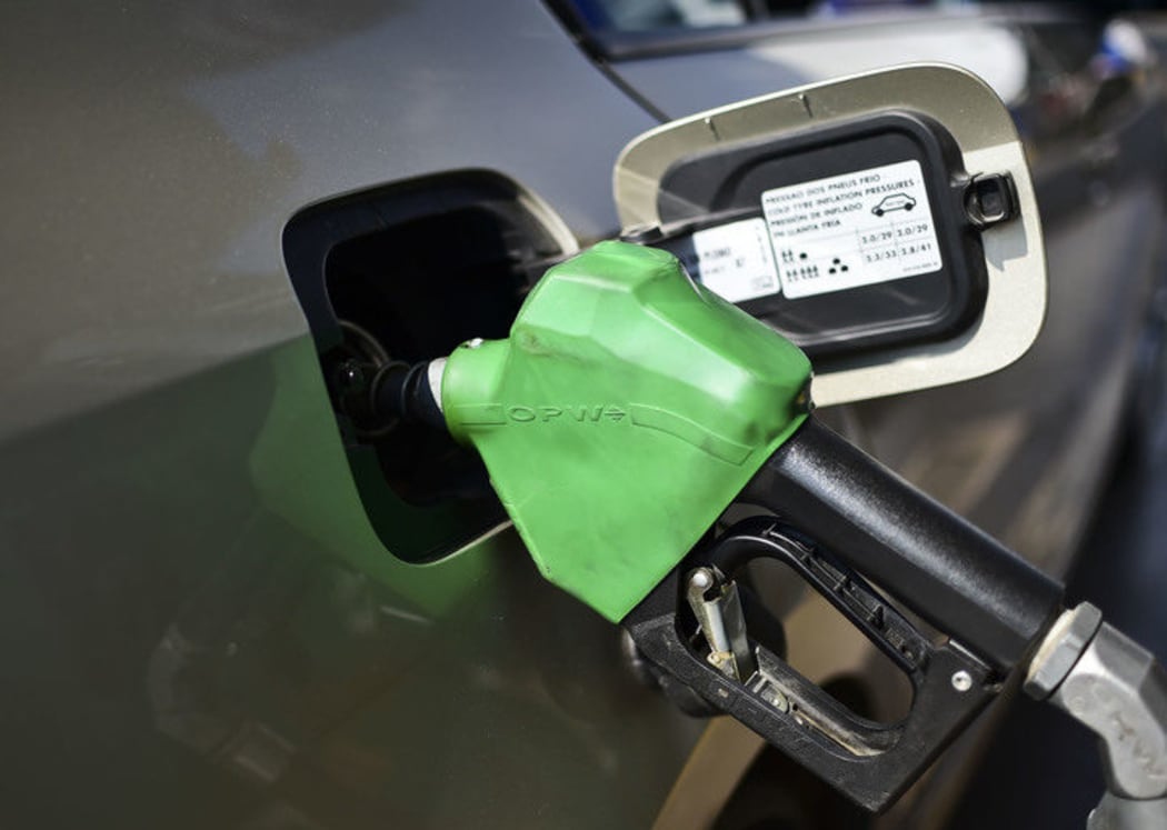 Latest petrol increase 'not justified' as price hits new high | RNZ News