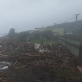 Photos: Ex-cyclone Fehi ravages parts of the country | RNZ News