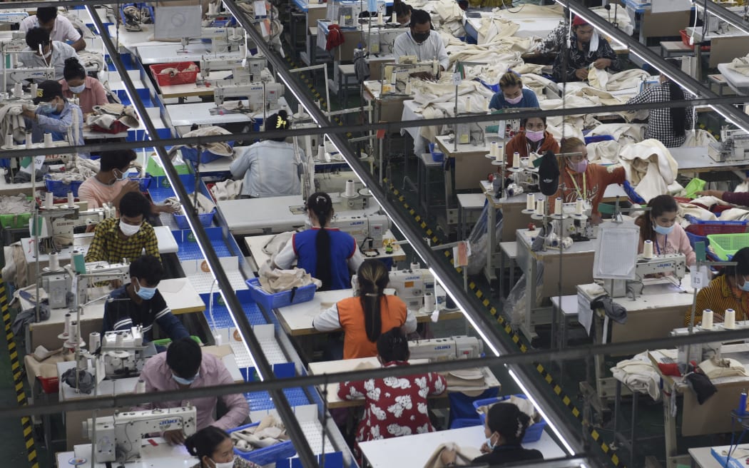 Small businesses most at risk of modern slavery in supply chain - report | RNZ News