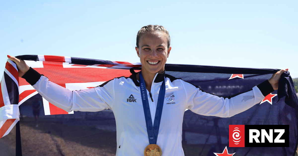 Canoe Sprint team won't take any 'swagger' into world champs | RNZ