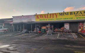 Fire destroys shops in Takanini, investigation underway | RNZ News
