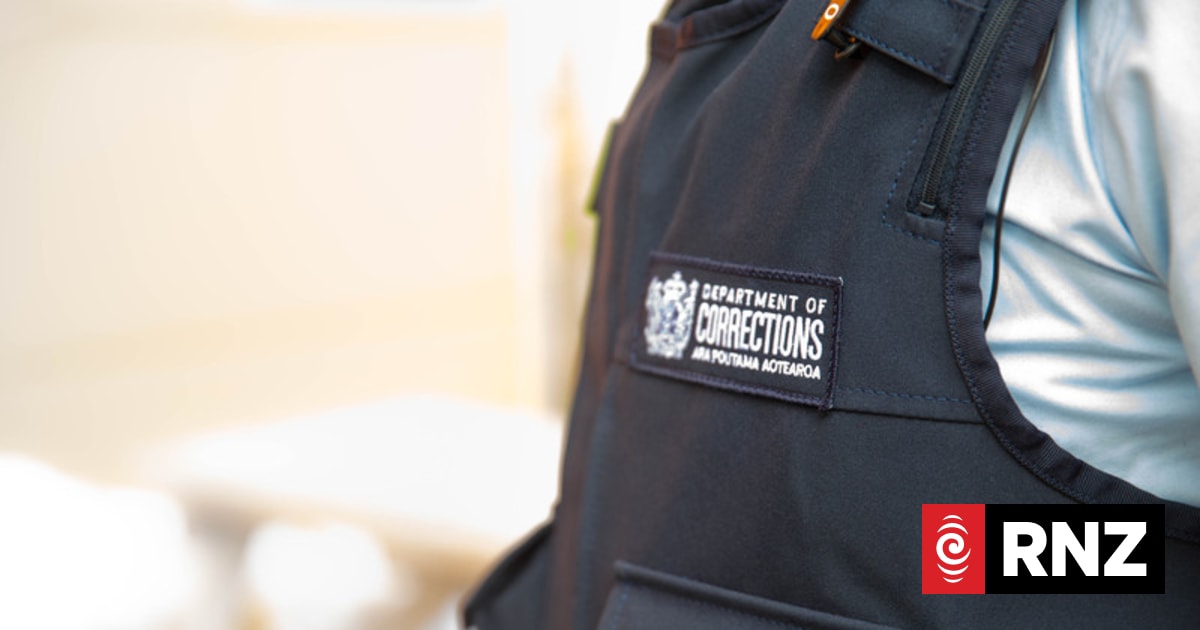 Prison guards 'in danger' after privacy breach | RNZ