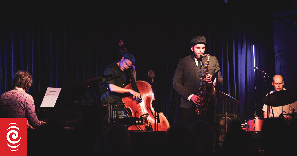 Fergus Barrowman brings the jazz | RNZ