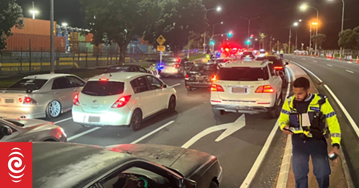 Hundreds fined, cars impounded at weekend street race meet-ups | RNZ News