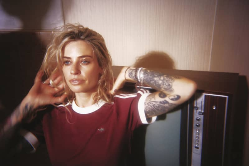 Gin Wigmore opens up on divorce, motherhood and returning to NZ | RNZ