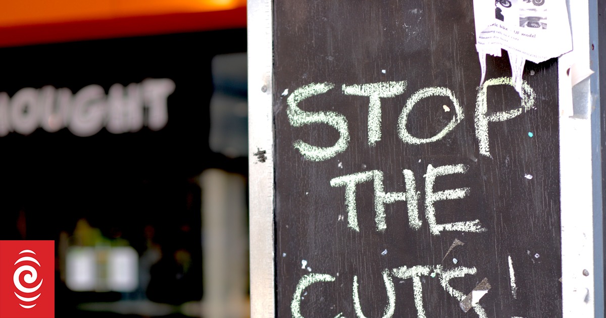 Massey University students and staff living in limbo | RNZ