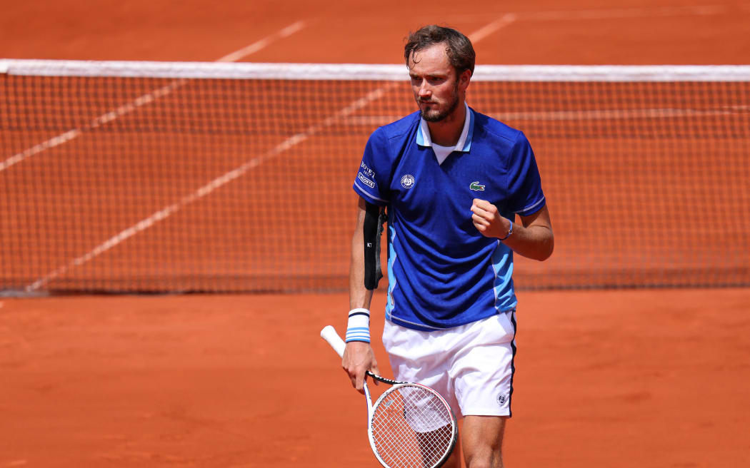 Novak Djokovic courts controversy at French Open | RNZ News