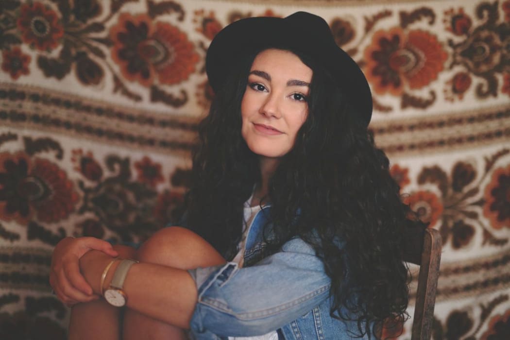 First song - Jenny Mitchell | RNZ