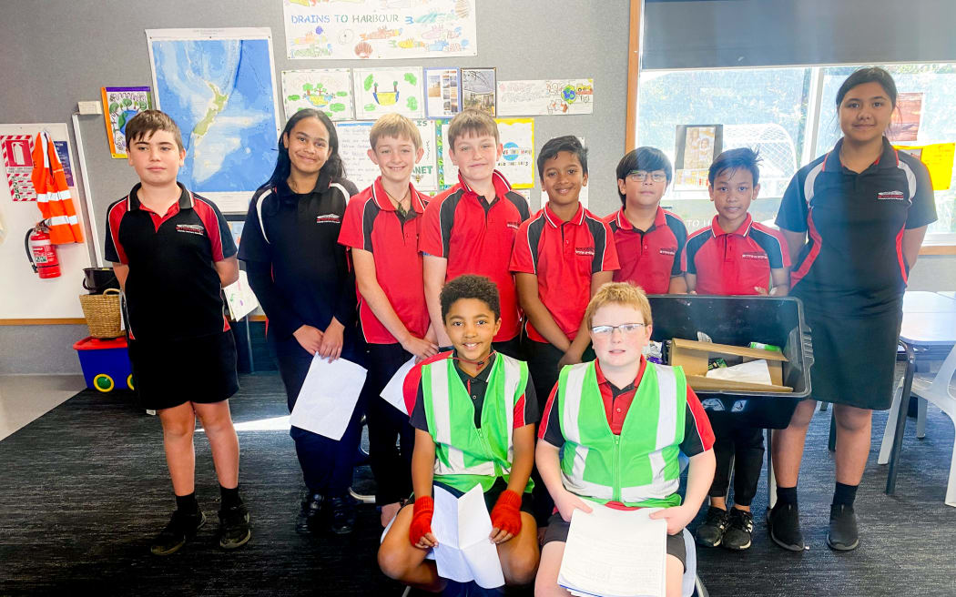School students doing their bit to save the planet - one lunchbox at a ...