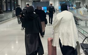 More ISIS-linked women and children set to return to Australia | RNZ News