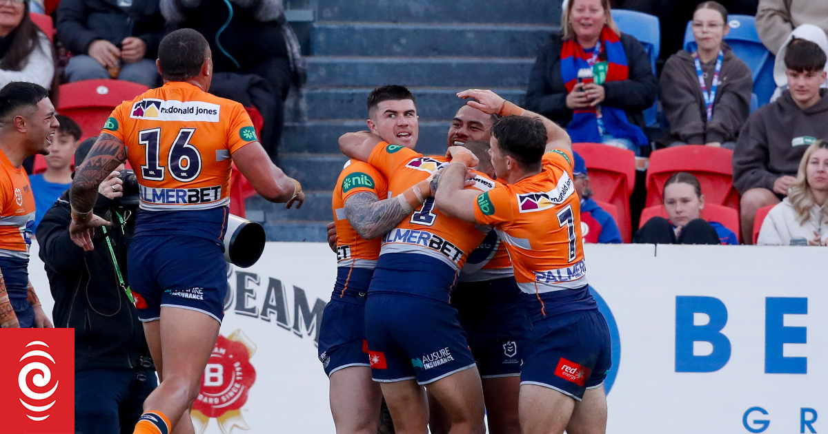 NRL: NZ Warriors coach Andrew Webster defends leaky right-edge defence ...