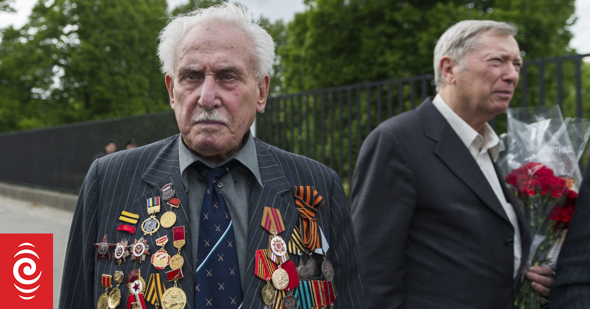 David Dushman, last surviving Auschwitz liberator, dies aged 98 | RNZ News