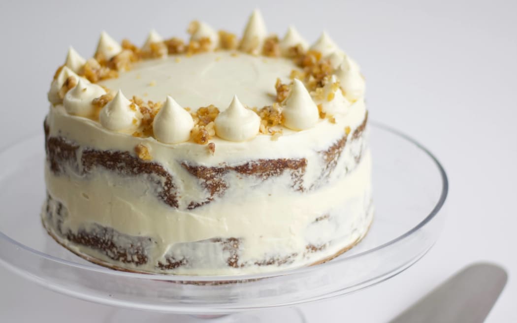 Expert Feature: Birthday Cakes with Sally Ward | RNZ