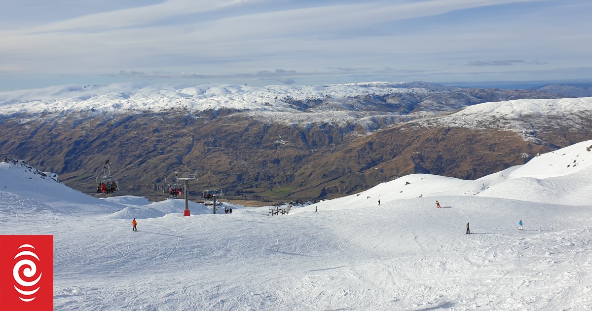 Self-isolation rules may put skids on NZ ski seasons | RNZ