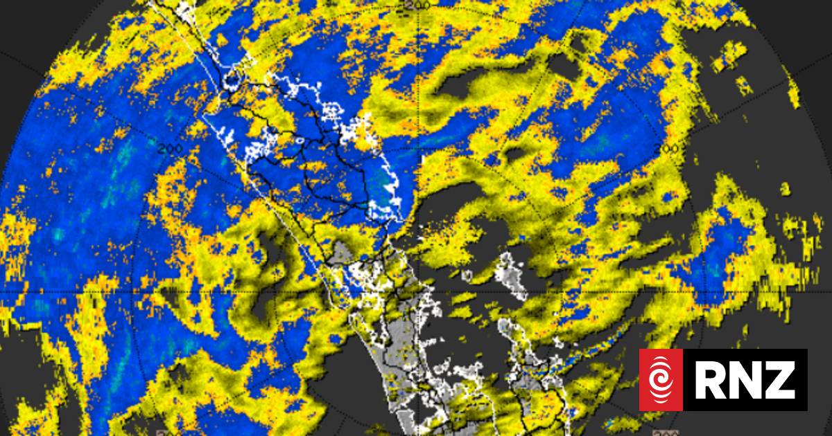 Live: 36-hour heavy rain warnings begin in Northland | RNZ News