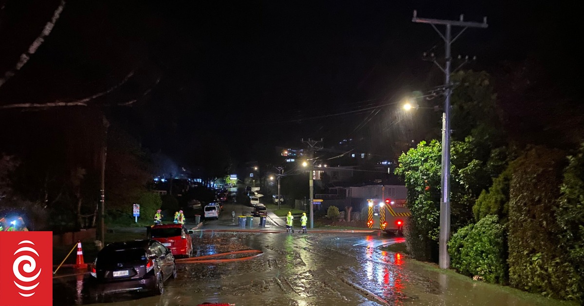 People evacuated in Queenstown as torrential rain lashes town | RNZ