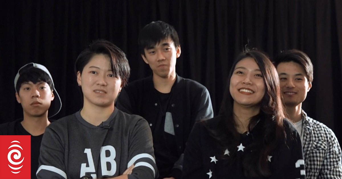 Music 101 Pocket Edition 50: K-Pop World Finals/ Rob Ruha & Maisey Rika ...