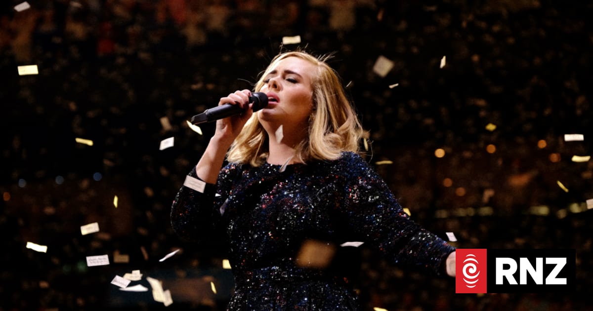 Good news for Adele fan after cancelled flight | RNZ