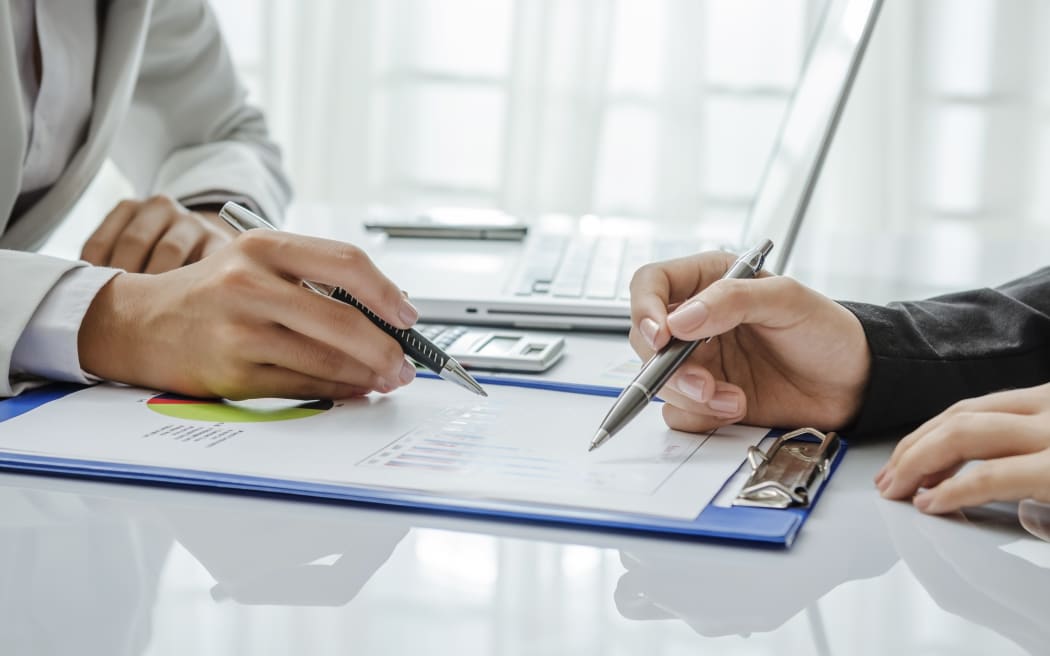 'Greater confidence': Financial advisors must now be fully licensed ...