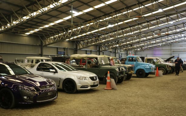 Country artists and enthusiasts hit Gore for Tussock Country ute muster ...