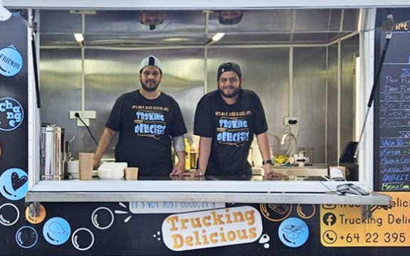 Meals on wheels: What’s behind the Indian food truck boom? | RNZ News