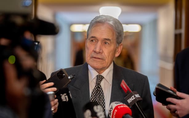 Public sector cuts ignite election fight | RNZ