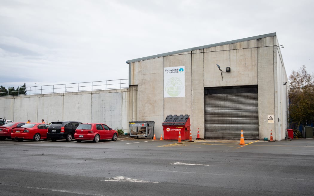 Smelly Christchurch composting site to operate indoors, close in 2026 ...