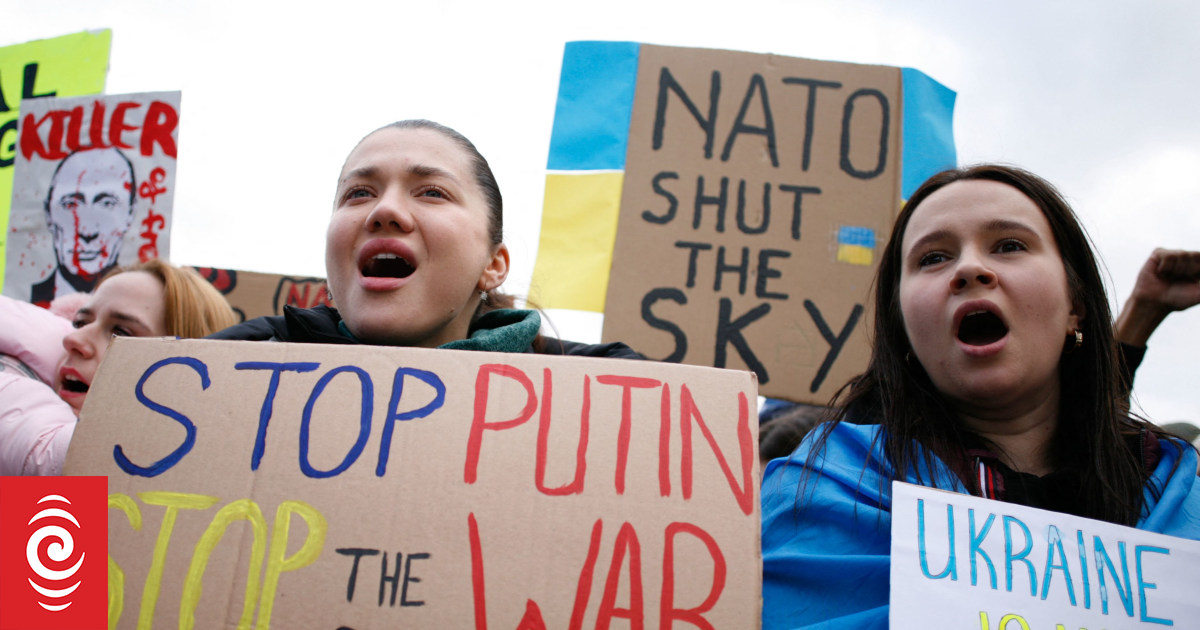 Calling London with Rob Hugh-Jones | RNZ