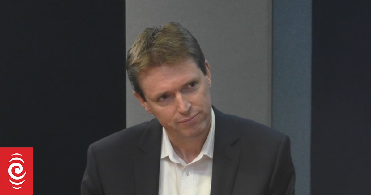 Former Conservative Party leader Colin Craig heads back to court | RNZ News