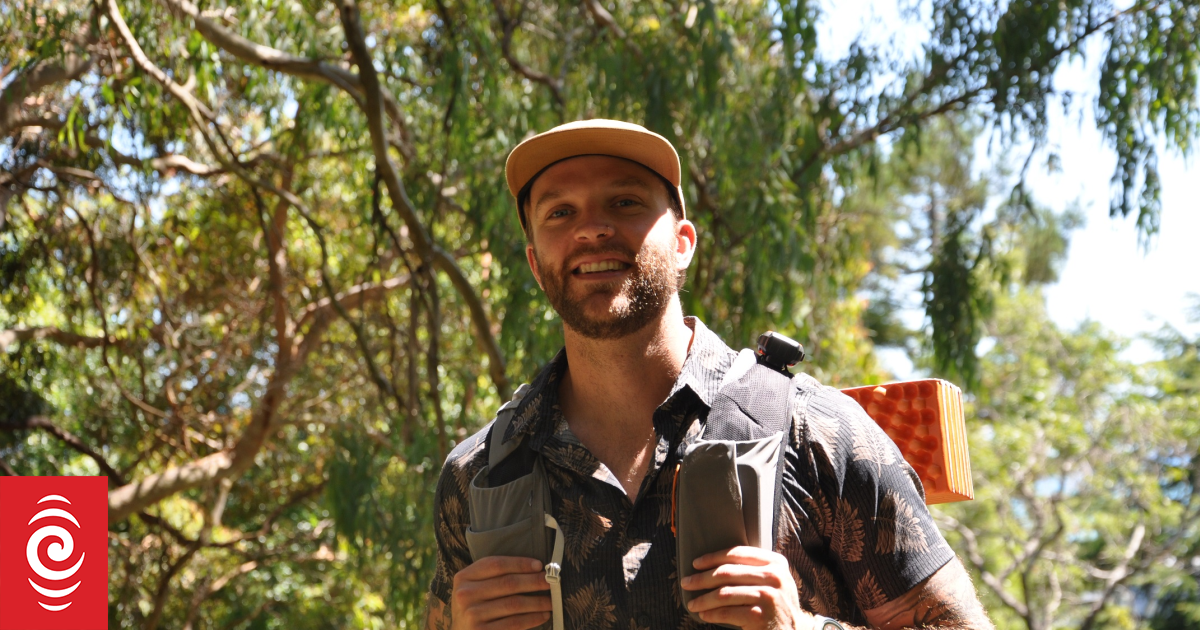 Record-breaking hiker aims to complete Te Araroa in fastest-ever time ...