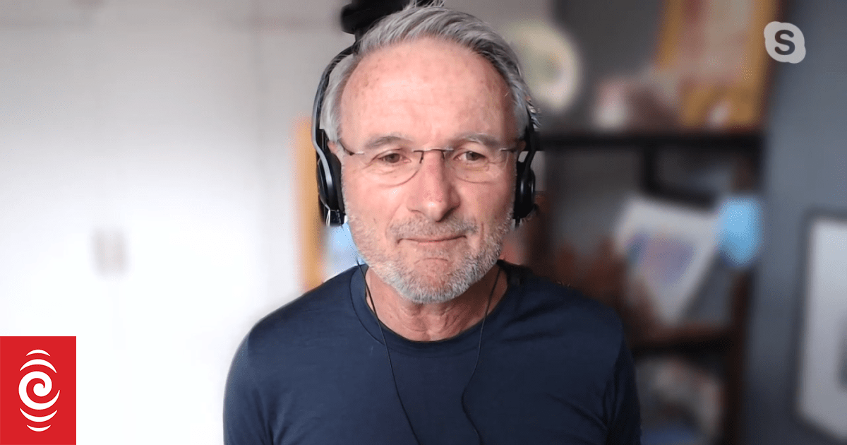 Epidemiologist Professor Rod Jackson urges vaccine passport incentive | RNZ