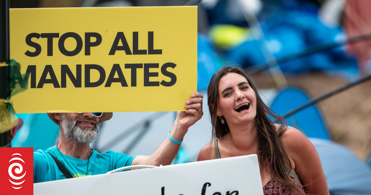 The Weekend Panel with Christopher Finlayson and Anna Fifield | RNZ