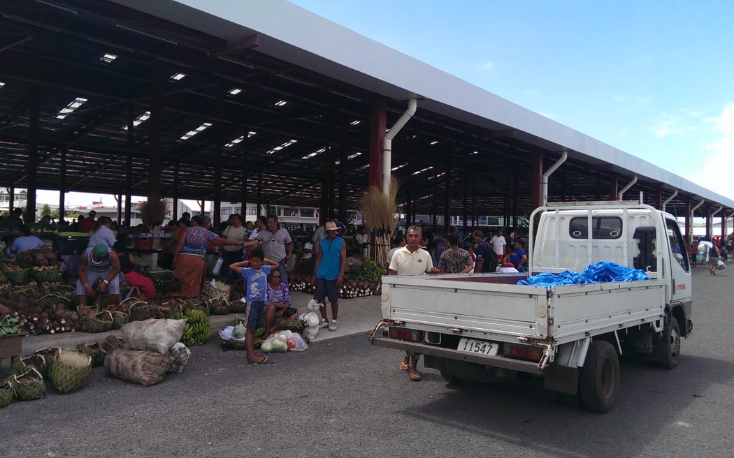 More street vendors in Samoa due to markets new rules | RNZ News