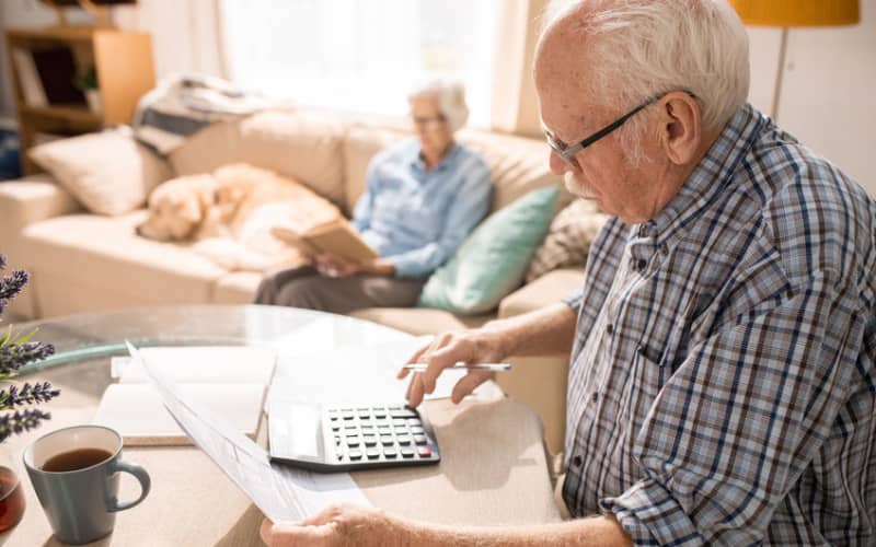 Retirement Commissioner says commercial model needs reform | RNZ