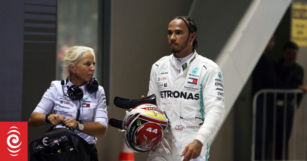 Lewis Hamilton splits with New Zealand coach | RNZ News